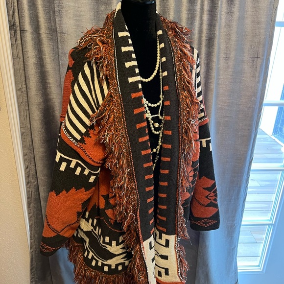 POL | Sweaters | Pol Geometric Fringe Cardigan In Black And Orange ...